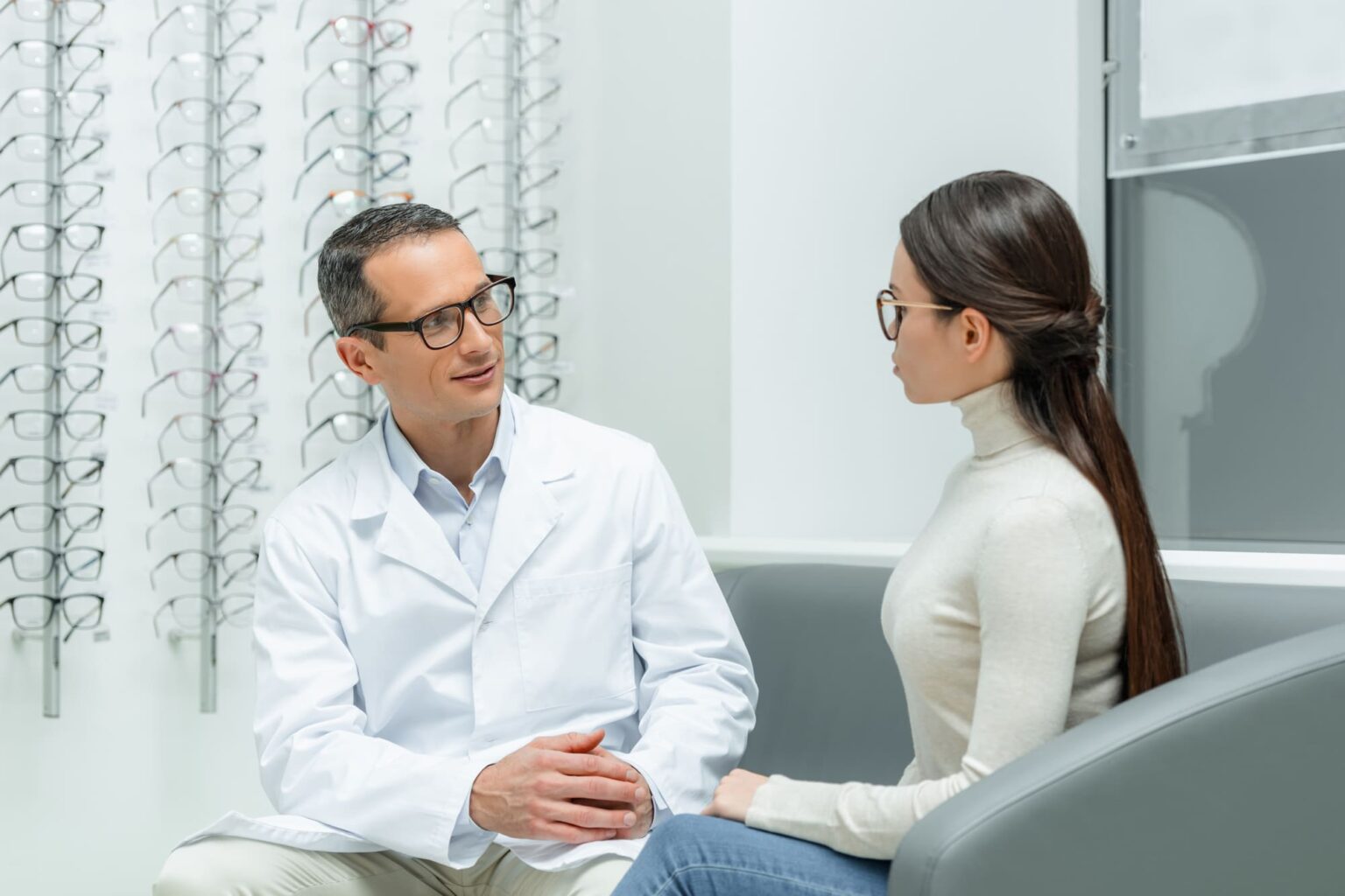 Understanding Astigmatism: Causes, Symptoms, and Treatment