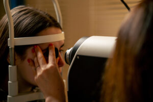 Adult Binocular Vision Dysfunction: Symptoms & Solutions